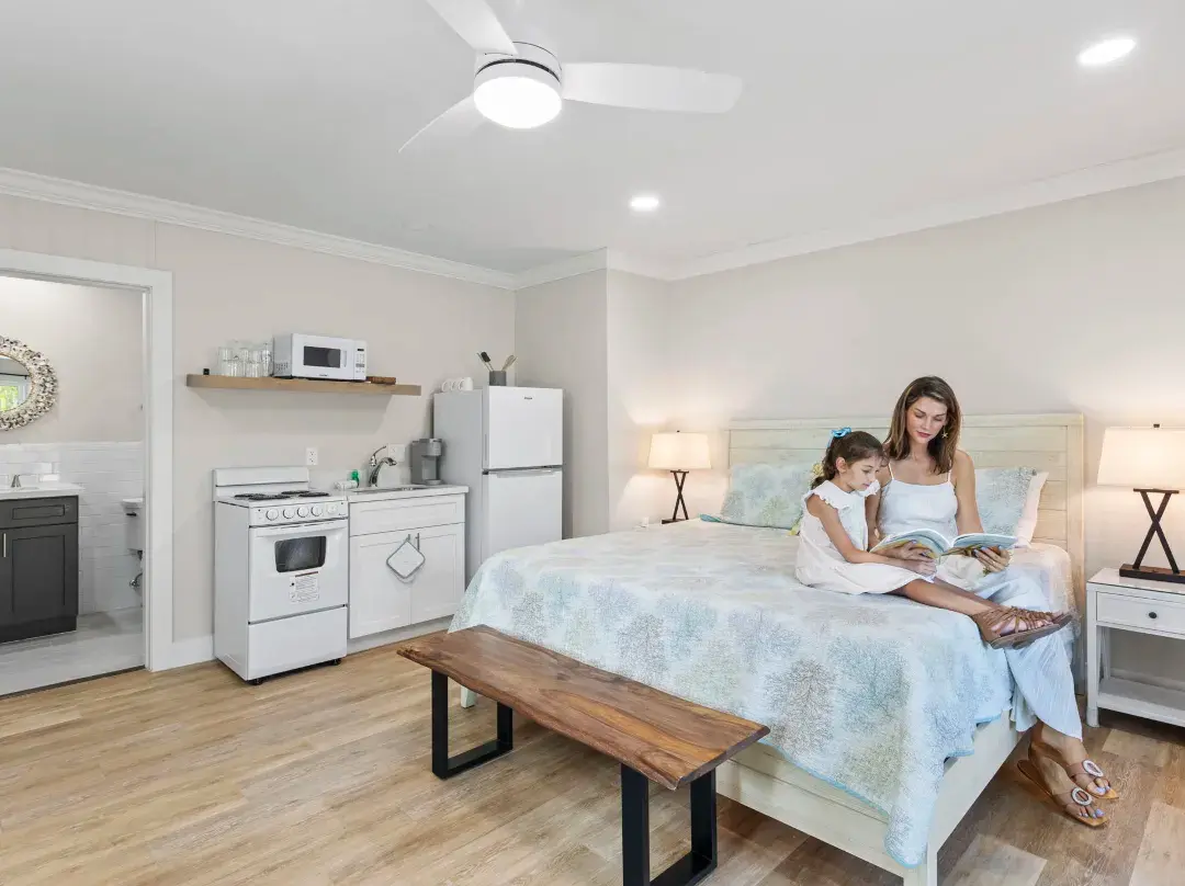 New Kitchen And Complimentary Bikes - Charming Coastal Retreat - Sanibel