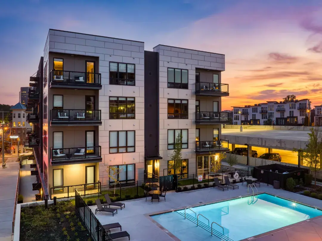 Resort-style Amenities And Vibrant Midtown Access - Stylish Modern Escape - Nashville, TN