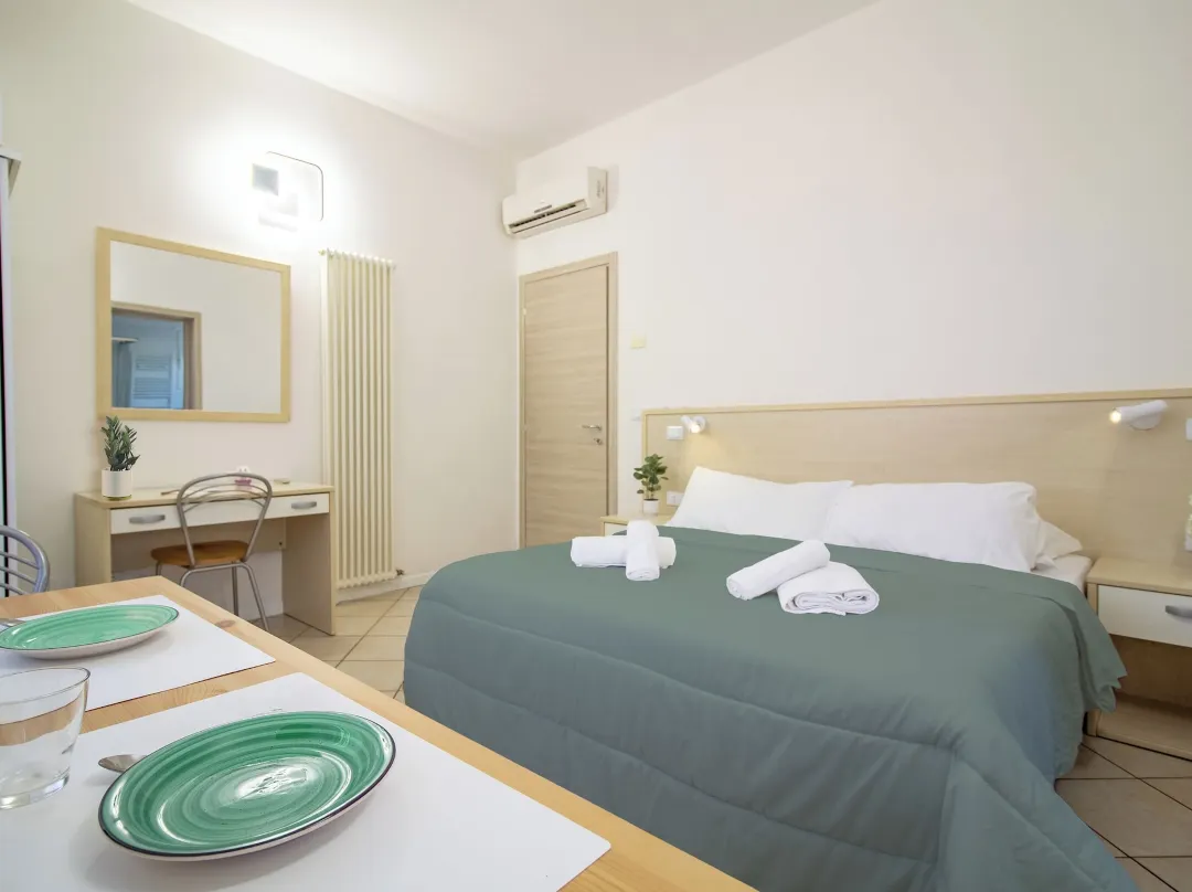 Athena Rooms - Parcheggio Privato - Bologna