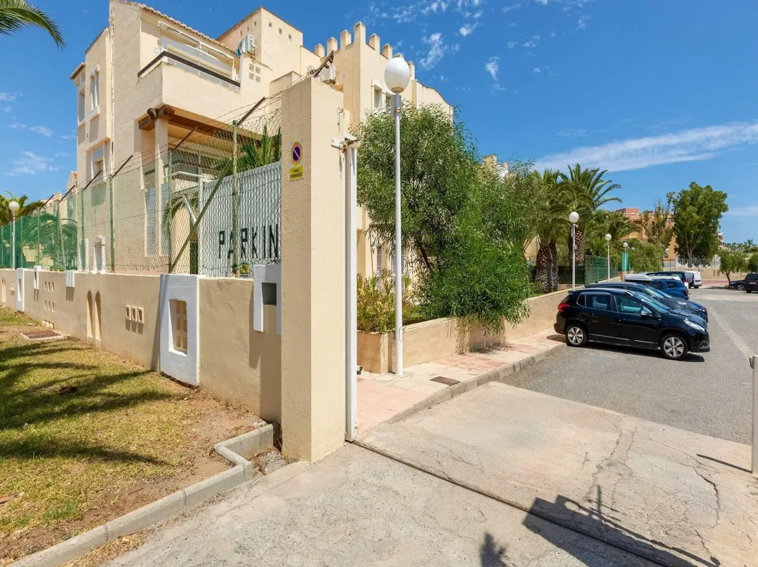 Apartment In Roquetas Near Sea Beach - Roquetas de Mar
