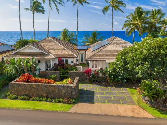 Oceanfront Luxury And Open Concept Design - Stunning Coastal Retreat - Kauai, HI