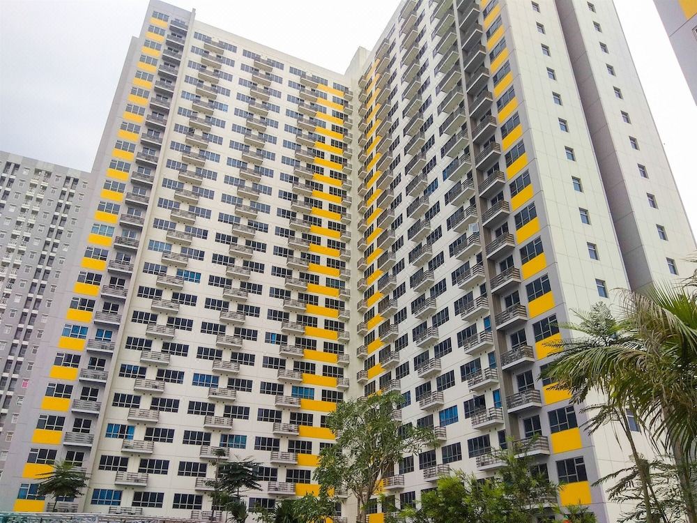 Nice And Comfy Studio At Springlake Summarecon Apartment - Bekasi