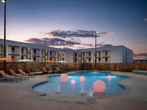 The Wayback, Pigeon Forge, A Tribute Portfolio Hotel - Pigeon Forge, TN