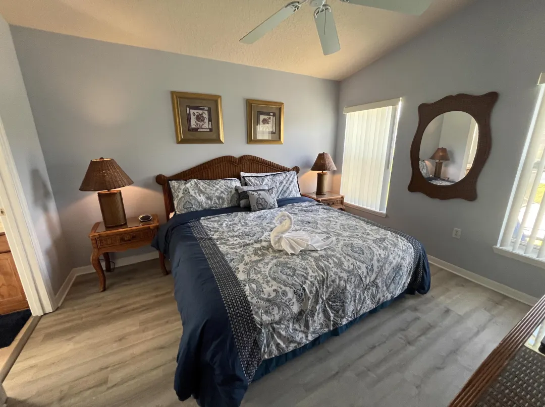 Serene Lakeside Escape - Pool, Wifi, Games, Waterfront - Davenport, FL