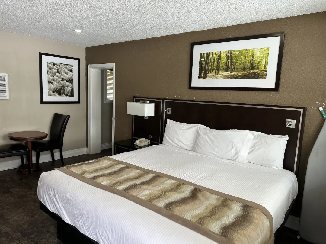 Champlain Motor Inn - Petawawa