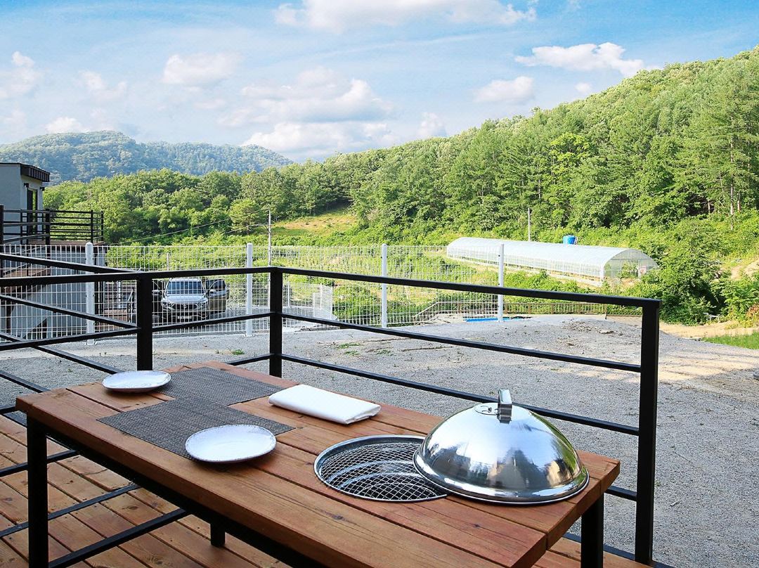 Hongcheon Stone Brown Pension - Yeoju-si
