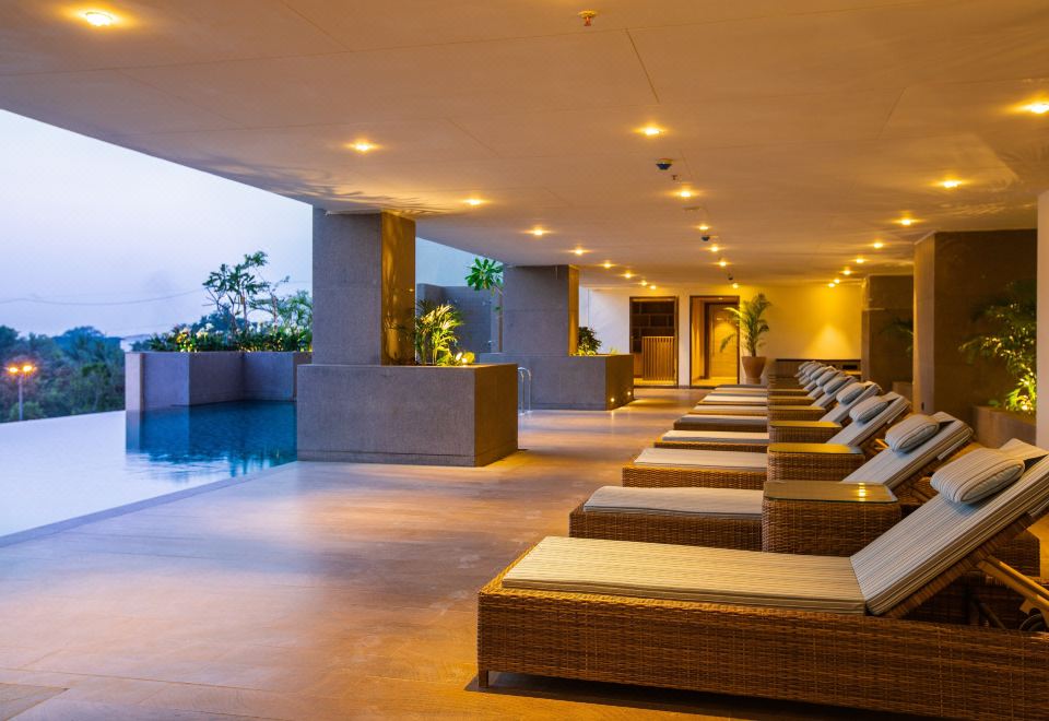 Lemon Tree Premier City Center Pune,Pune - Updated Prices & Hotel ...