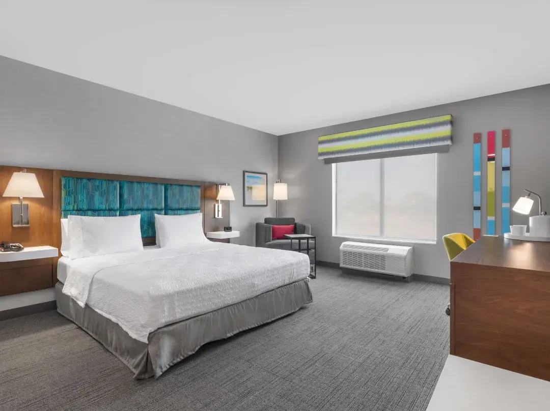 Hampton Inn & Suites By Hilton Bakersfield Central - Bakersfield, CA