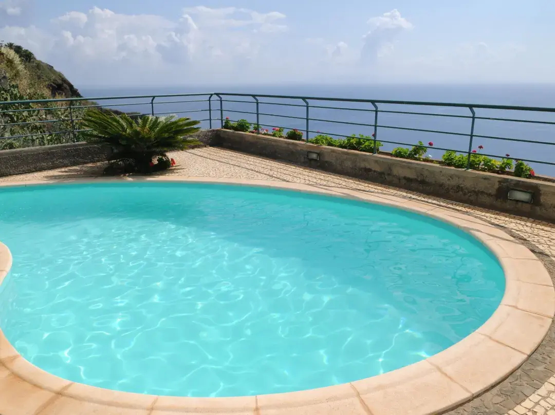 An Uninterrupted 180º Overlooking The Atlantic Ocean. - Caniço