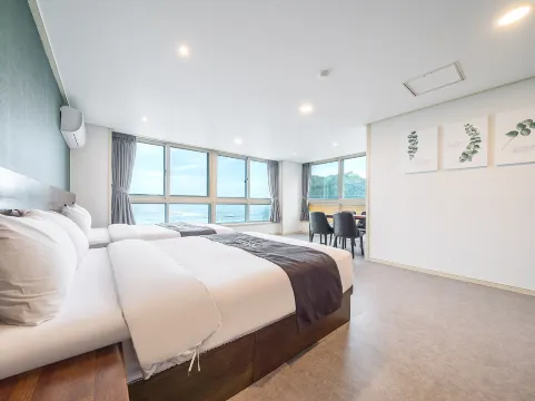 Sok-cho Travel Hotel - Sokcho-si