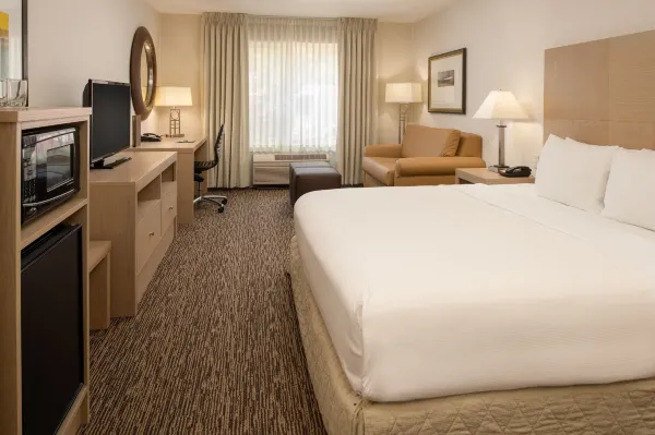 DoubleTree by Hilton Portland - Tigard - Photos, Reviews & Deals | Trip.com