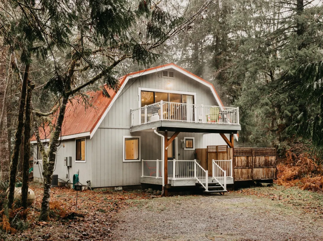 52mbr - Hot Tub - Pets Ok - Generator - Wifi - Glacier, WA