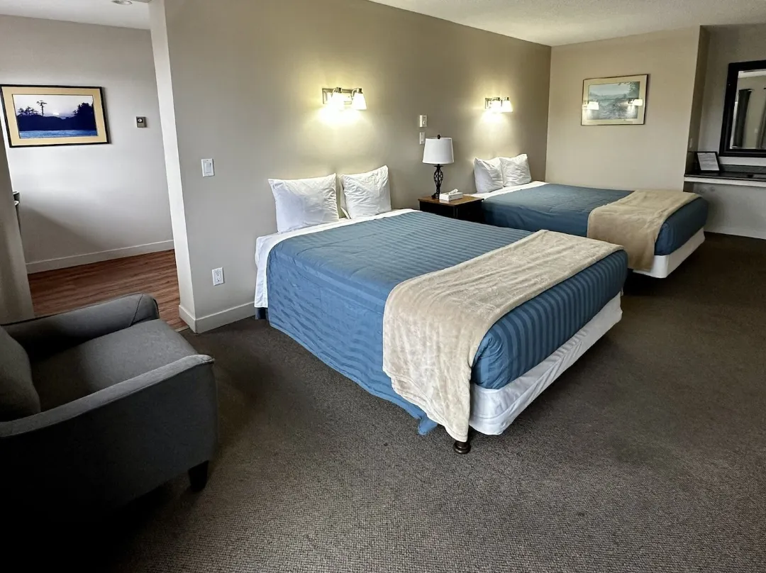 West Coast Motel On The Harbour - Ucluelet