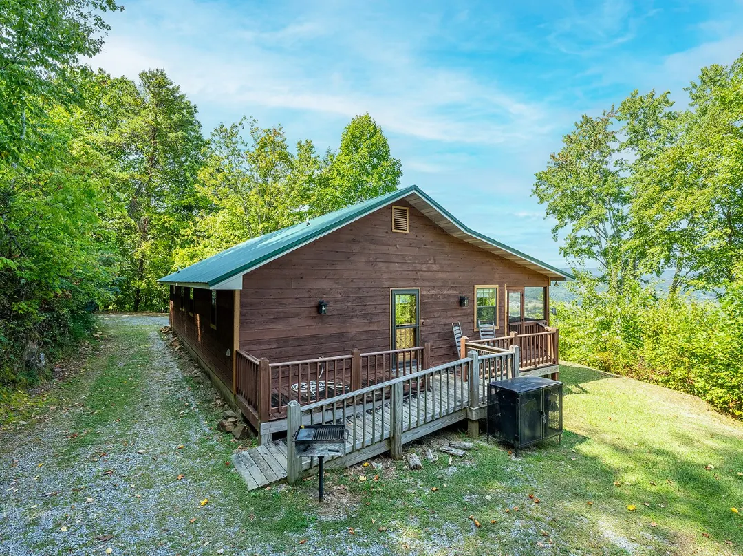 Scenic Views And Outdoor Adventure - Charming Mountain Haven - Townsend, TN