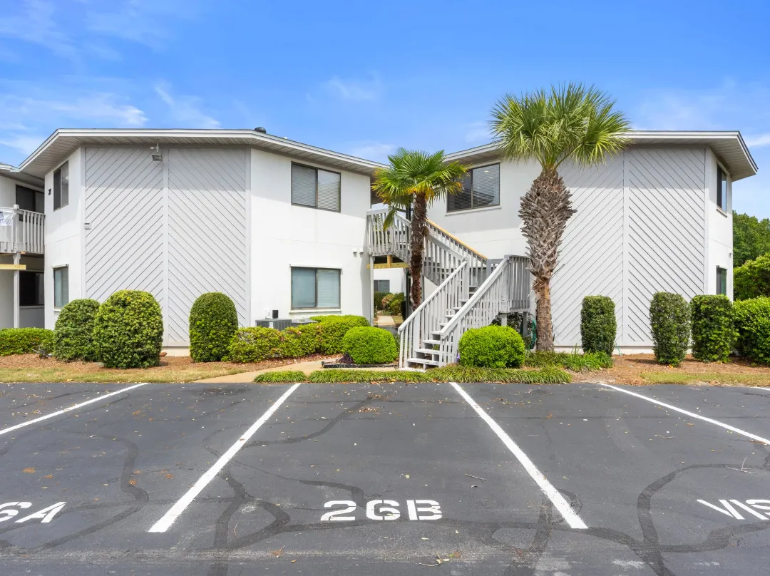 Pool Access And Value-priced Comfort - Charming Coastal Retreat - Miramar Beach, FL