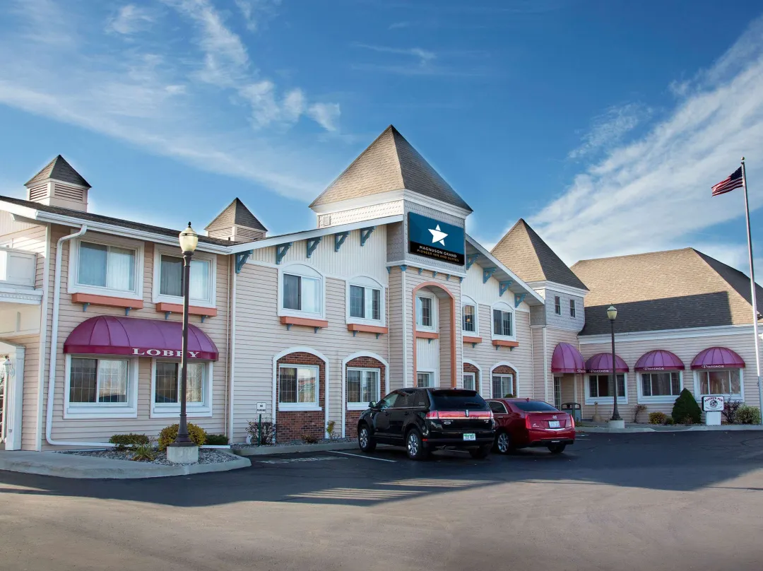 Magnuson Grand Pioneer Inn And Suites - Escanaba, MI