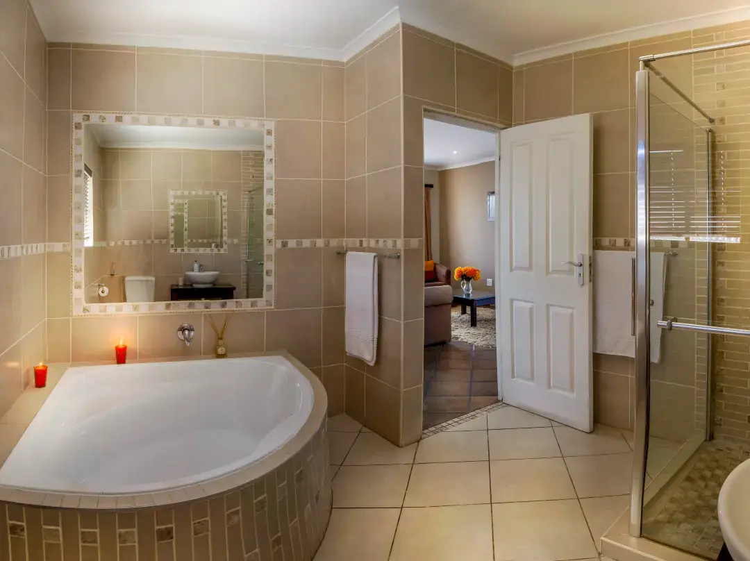 Cozy Guest Room With Double Bed, Sofa Bed And Kitchen, Near Port Elizabeth - Port Elizabeth