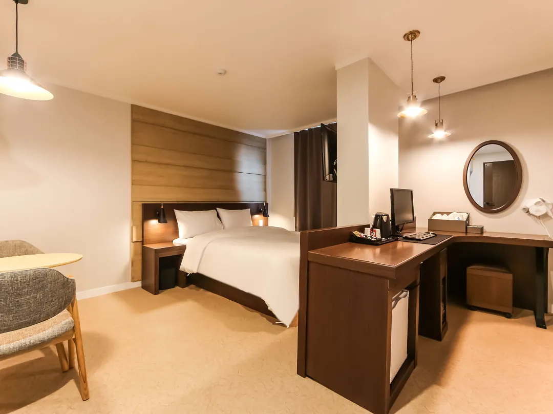 Geojedo Jangseungpo Hotel Carara - Geoje