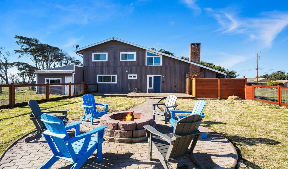 Updated 5Br Ocean View Villa in Mendocino - Fort Bragg with Firepit ...