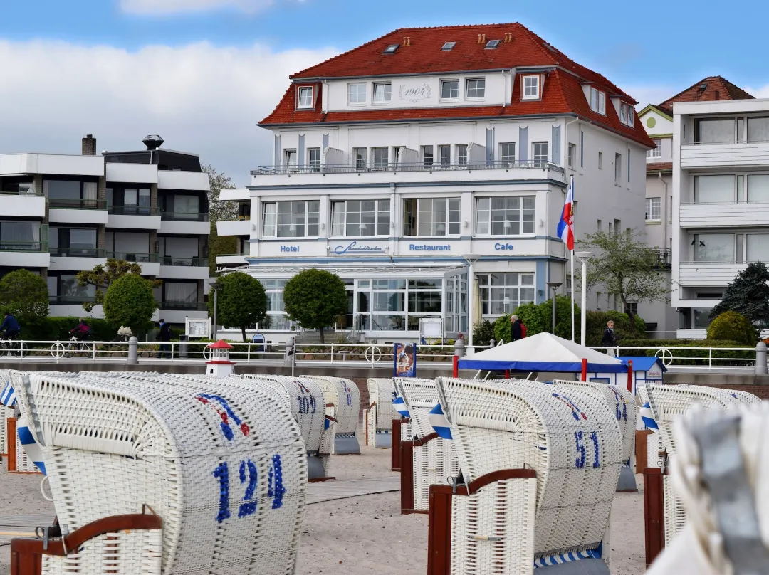 Hotel Strandschlösschen - Travemünde