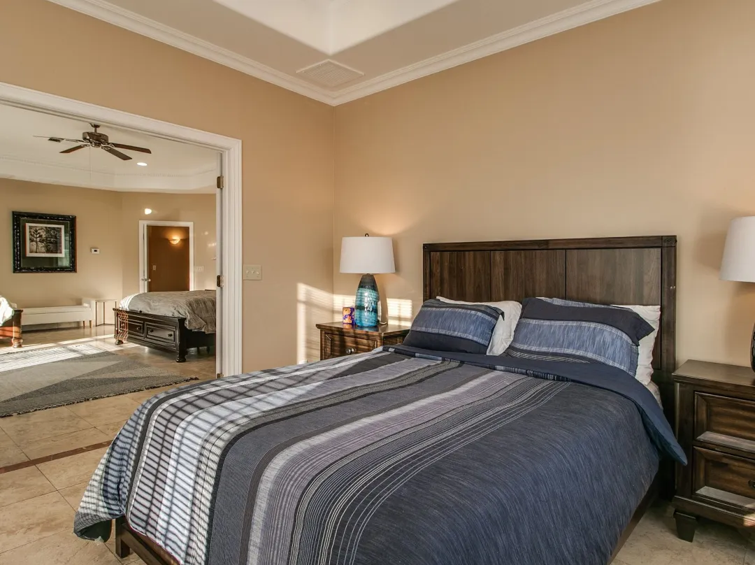 Sparkling Pool And Sport Court Haven - Spacious Family Retreat - Mesa, AZ