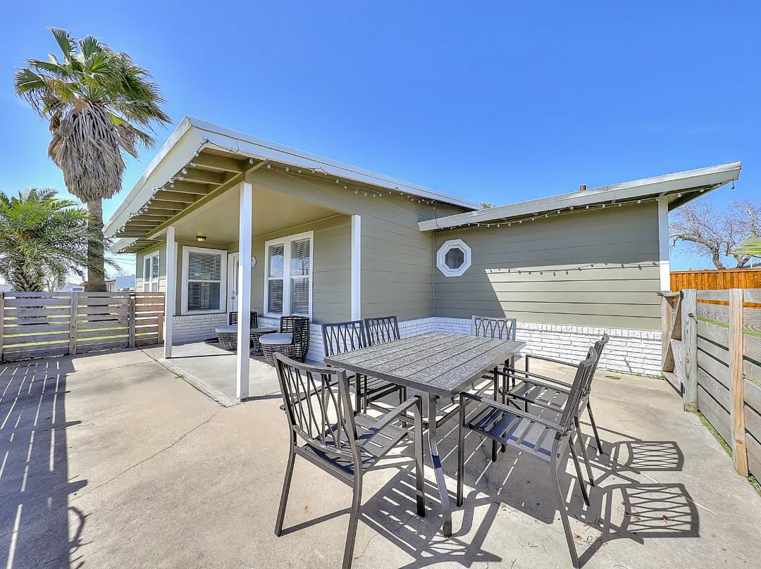 Ideally Located Dog-friendly Home Near The Beach & Town With Gas Grill & Wifi - Rockport