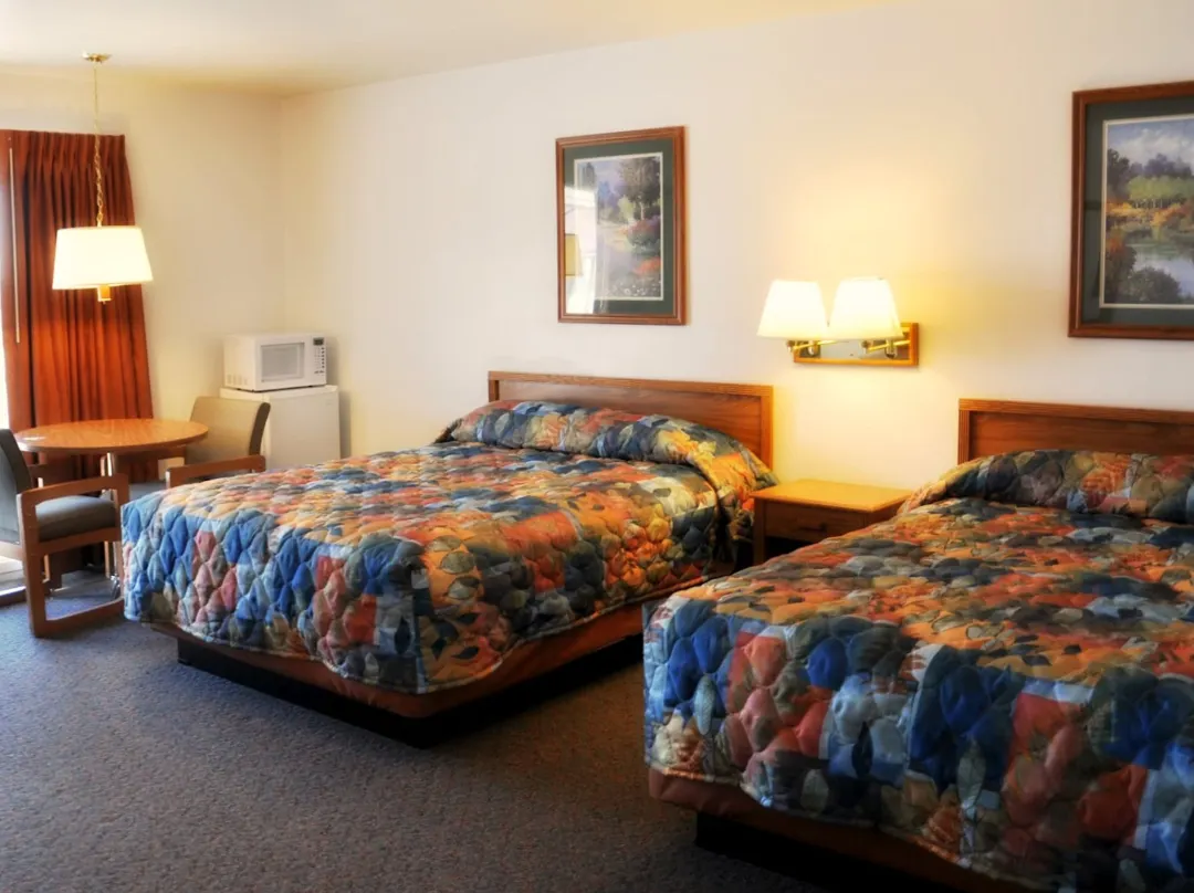Trade Winds Motel - Nebraska