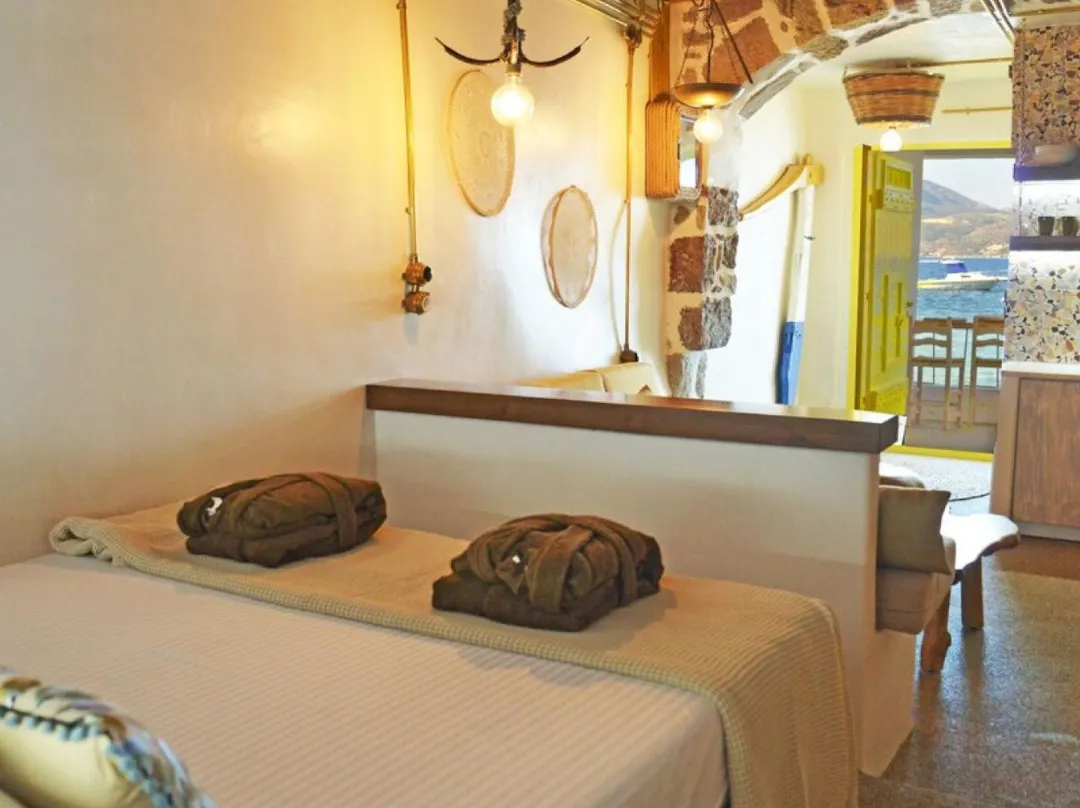 Traditional Sirma In Klima - Milos