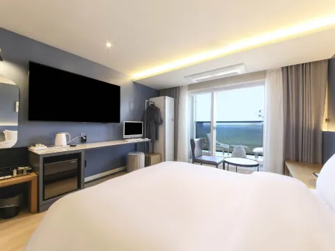 Pohang Youngildae Brown Dot - Pohang-si