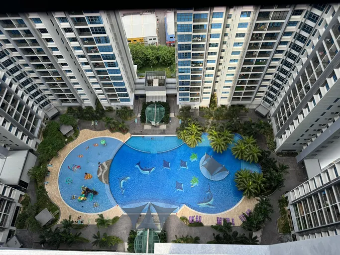 2r2b Atlantis L31 At Melaka 5pax - Malacca