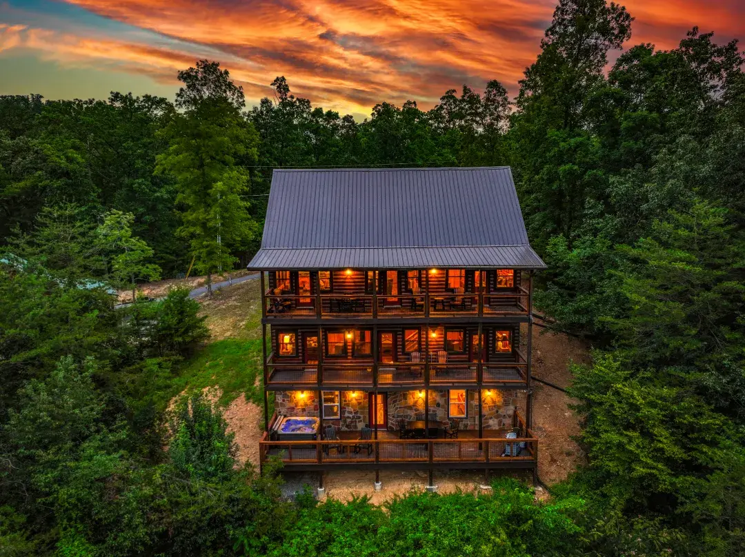 Expansive Views And Gaming Area - Charming Mountain Retreat - Townsend