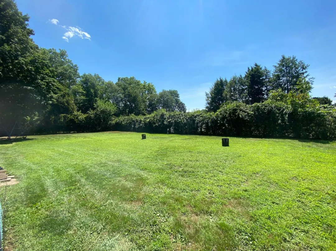 Spacious House With Great Room And Projector Experience - Stunning Escape - Waterbury, CT