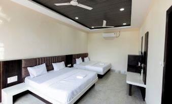 Hotel Basil Inn, Ujjain - 2026 Prices & Reviews | Trip.com