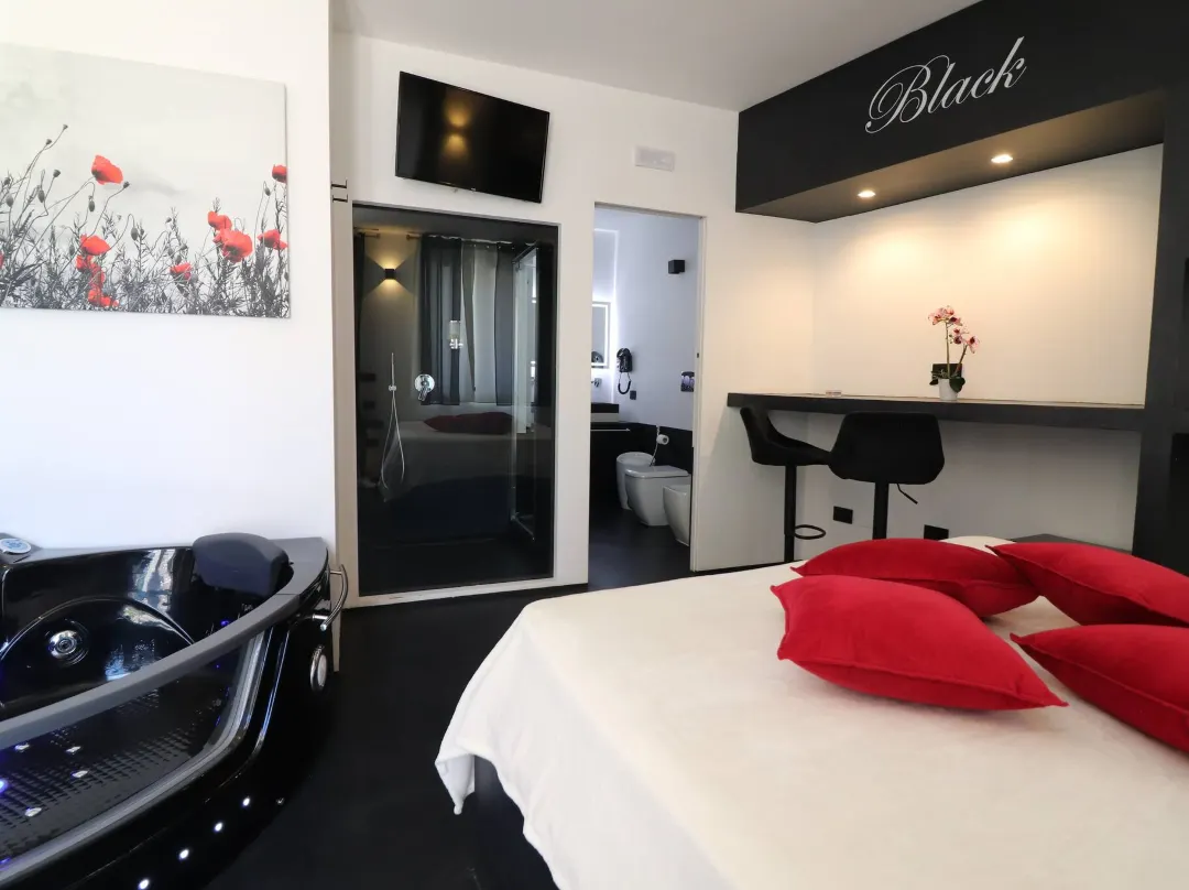 Suite Otranto Black&white - Otranto