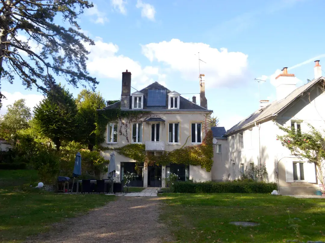 La Maison L'amérique Vous Accueille Dans L'une De Ses Chambres Les Chiens Sont éGalement Les - Centro