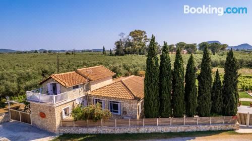 Villa in Pietra Kalamaras, Artemisia - 2026 Prices & Reviews | Trip.com