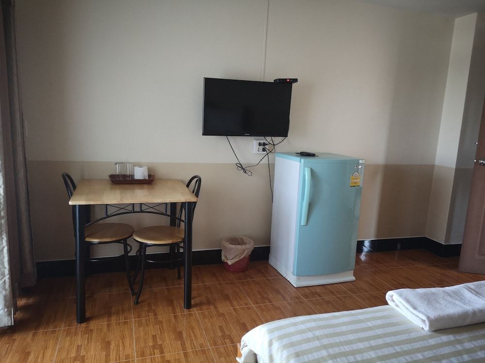 Sab Suwarn Mansion - Mueang Suphan Buri District