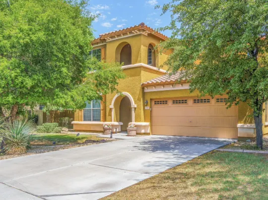 Fun Pool And Movie Room - Luxurious Retreat For Unforgettable Memories - Goodyear, AZ