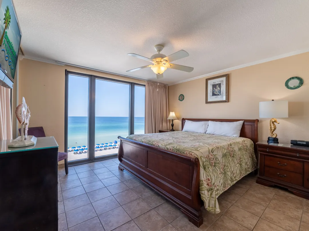 Spacious Open Floor Plan And Expansive Balcony - Stunning Gulf Front Retreat - Panama City