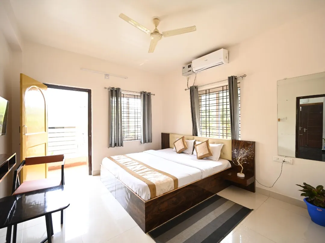 Clover Villa Hotels - Bhubaneswar