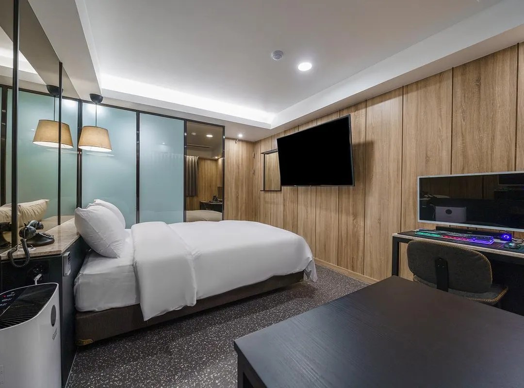 Seongnam Hotel Wol - Seongnam