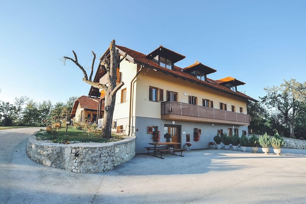 Apartments Jernej With Onsite Wellness - Slovénie