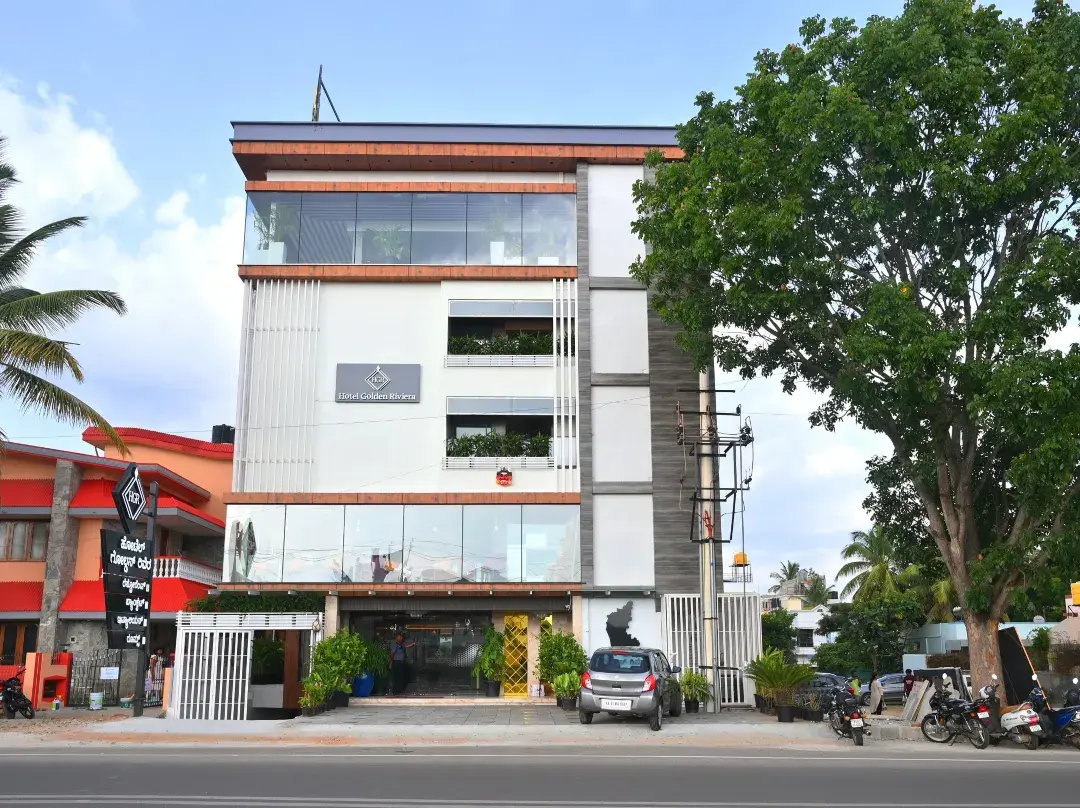 Hotel Golden Riviera - Mysuru
