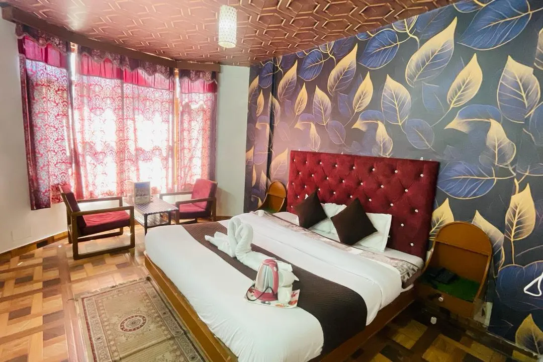 Hotel Hilltop - Manali