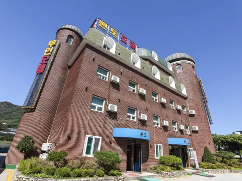 Pocheon  Baegun - Pocheon-si