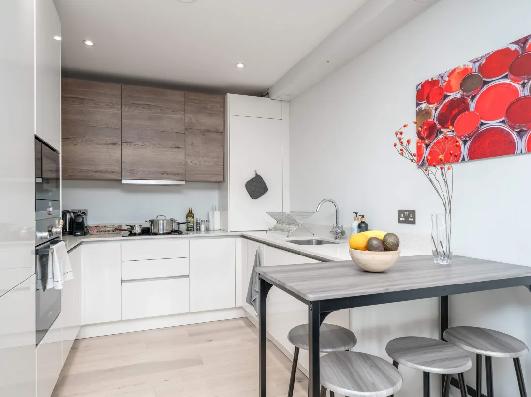 2bed 2bath   Hendon - 3 Min To Train - 65 Inch Tv - 