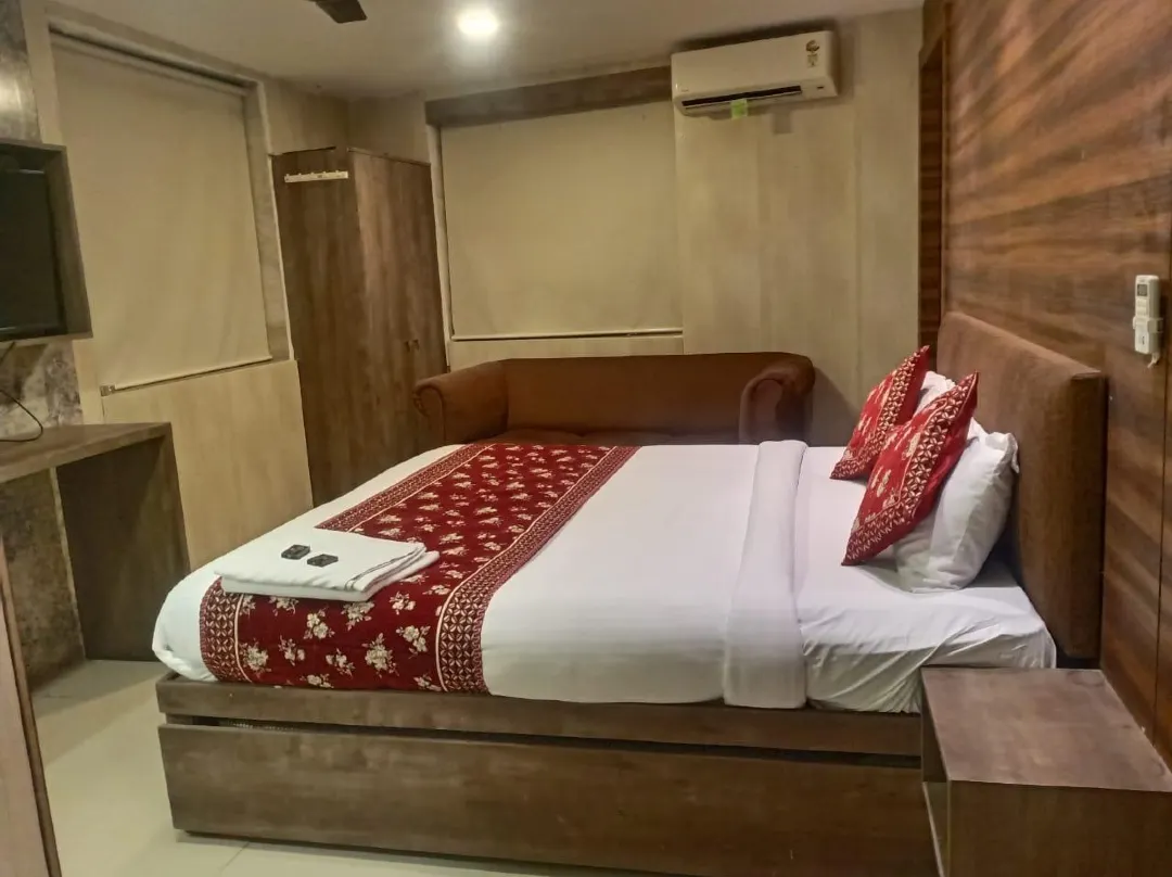 Hotel New Sky Palace Residency, Mumbai - Mumbai