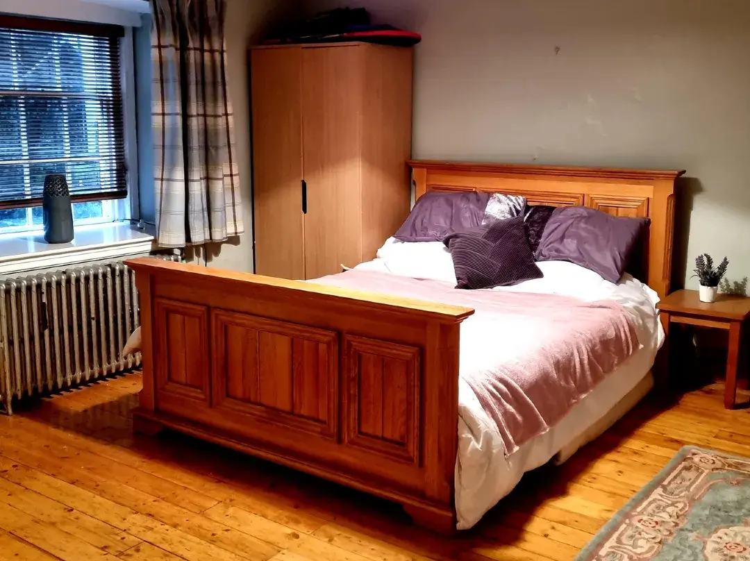 A Basement Apartment - Carmarthen