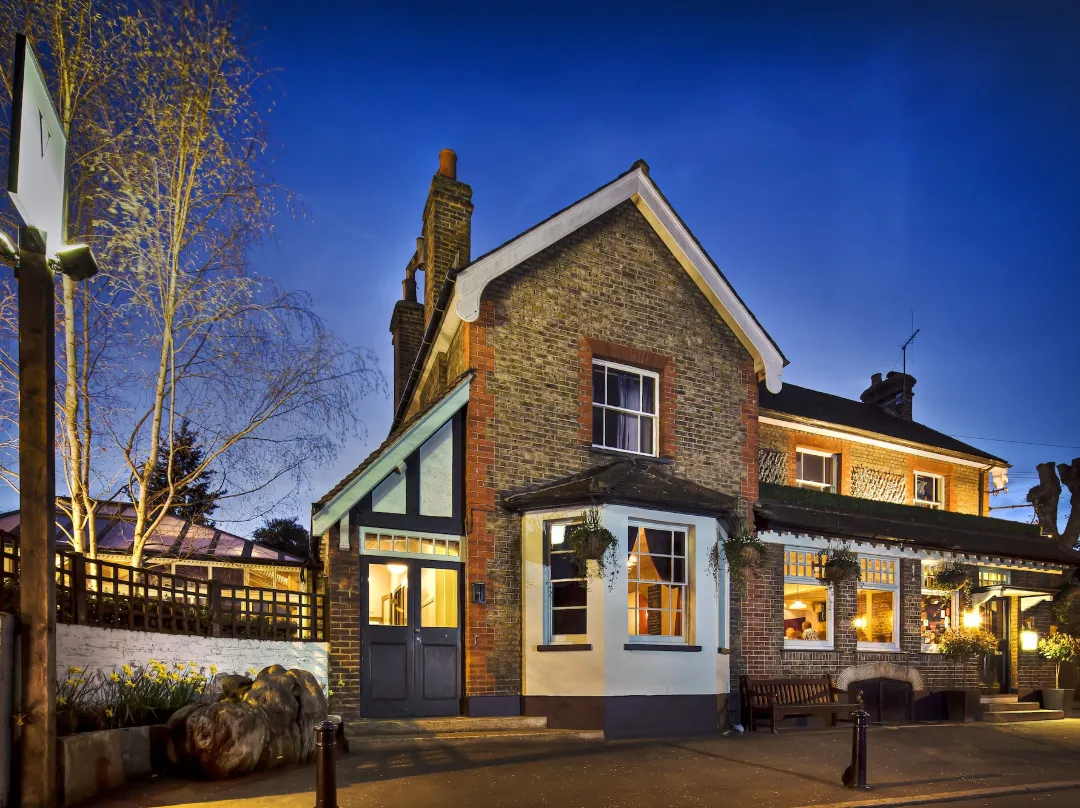 The Victoria - London