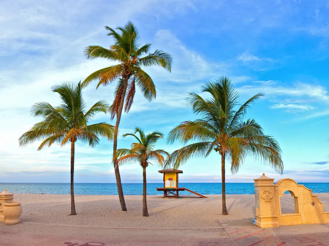 Caribbean Resort Suites - Hollywood, FL